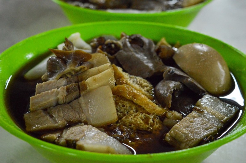 "Kuching Must Eat" 3rd Mile Kueh Chap - Teaspoon